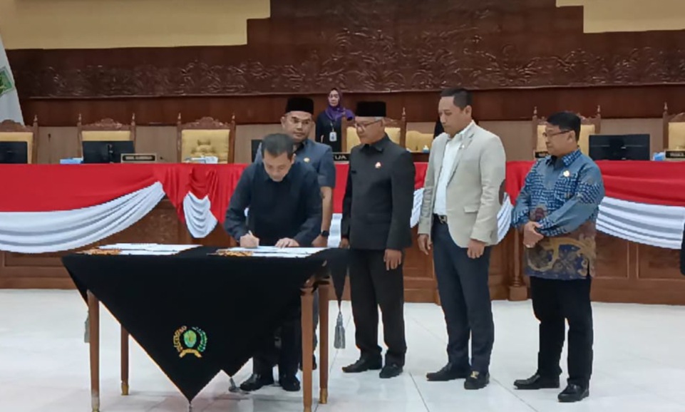 Rancangan Perubahan KUA-PPAS 2023 dan Rancangan KUA-PPAS 2024 Diteken Rancangan Perubahan KUA-PPAS 2023 dan Rancangan KUA-PPAS 2024 Diteken